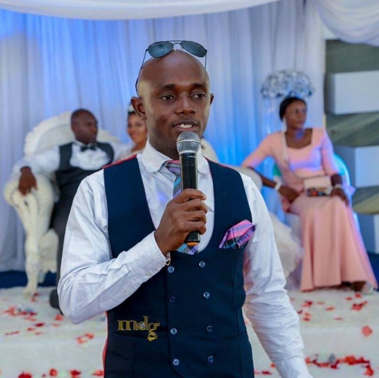 Mc Comedy - NeedMyService